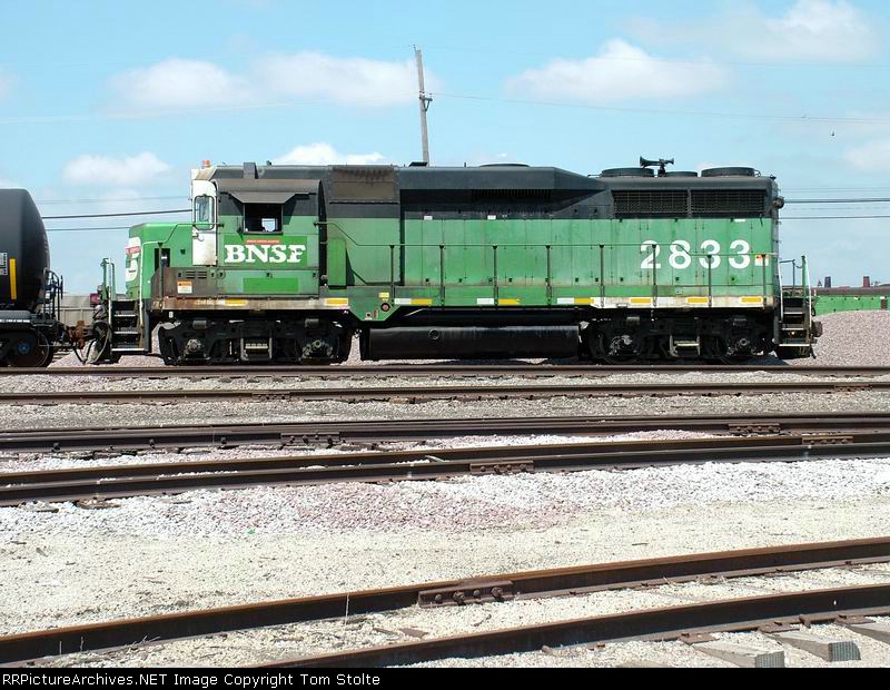 BNSF 2833